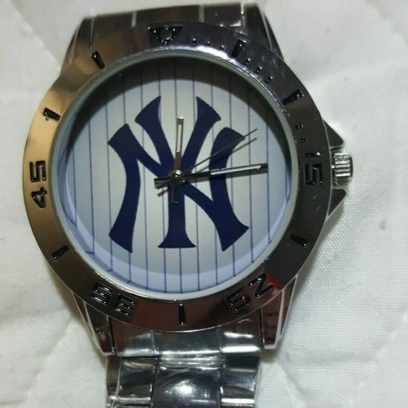 MLB | Accessories | New York Yankees Logo Stainless Steel Watch New Wh ...